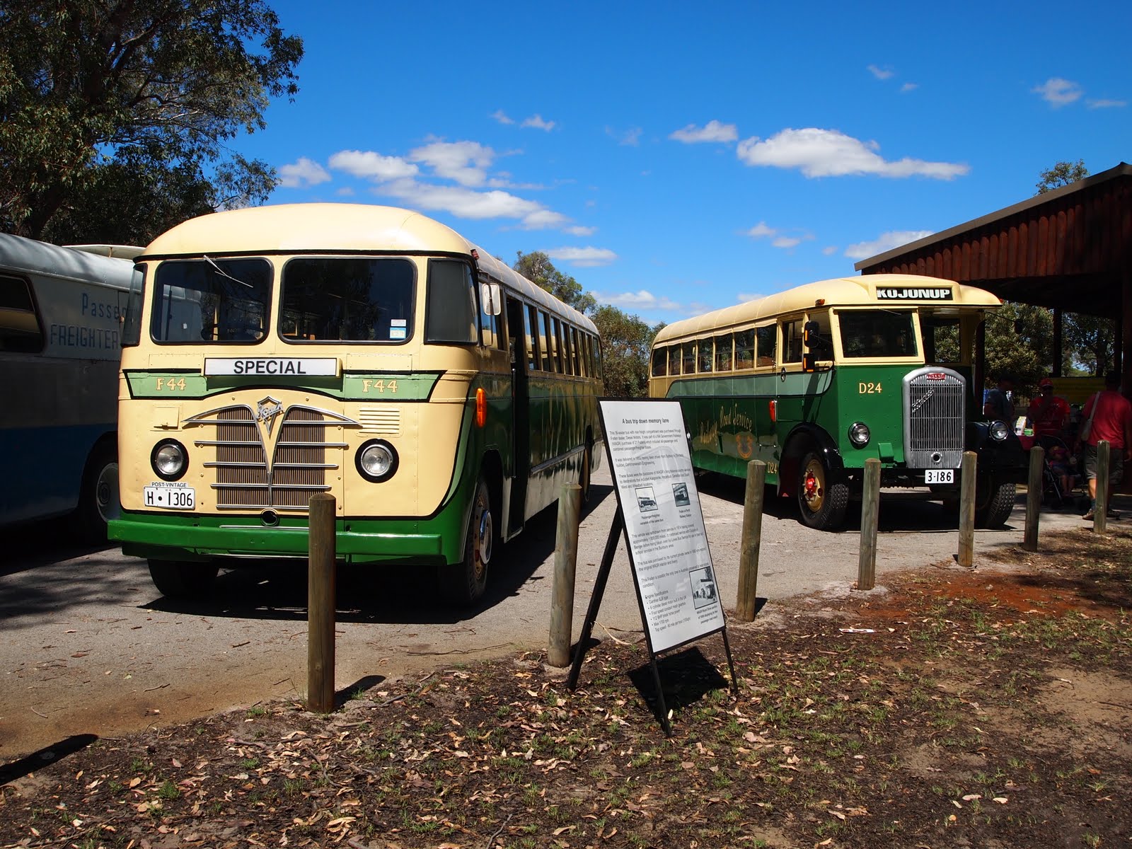 Heinkel Scooter Project: Classic Car Show, Whiteman Park 2011