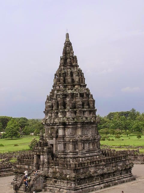Wisata Indonesia: Candi Prambanan