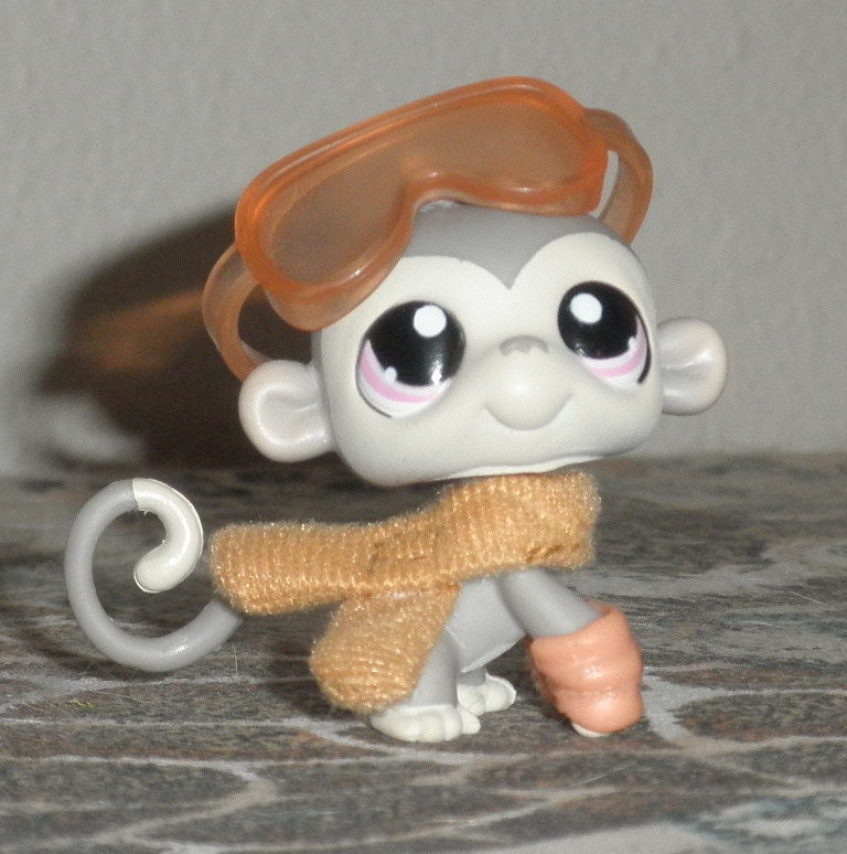 Collectomania: LPS Monkeys