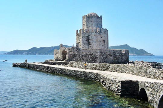 ΨΗΓΜΑΤΑ ΑΠΟ ΤΗΝ ΕΛΛΗΝΙΚΗ ΙΣΤΟΡΙΑ: ΚΑΣΤΡΟ ΜΕΘΩΝΗΣ