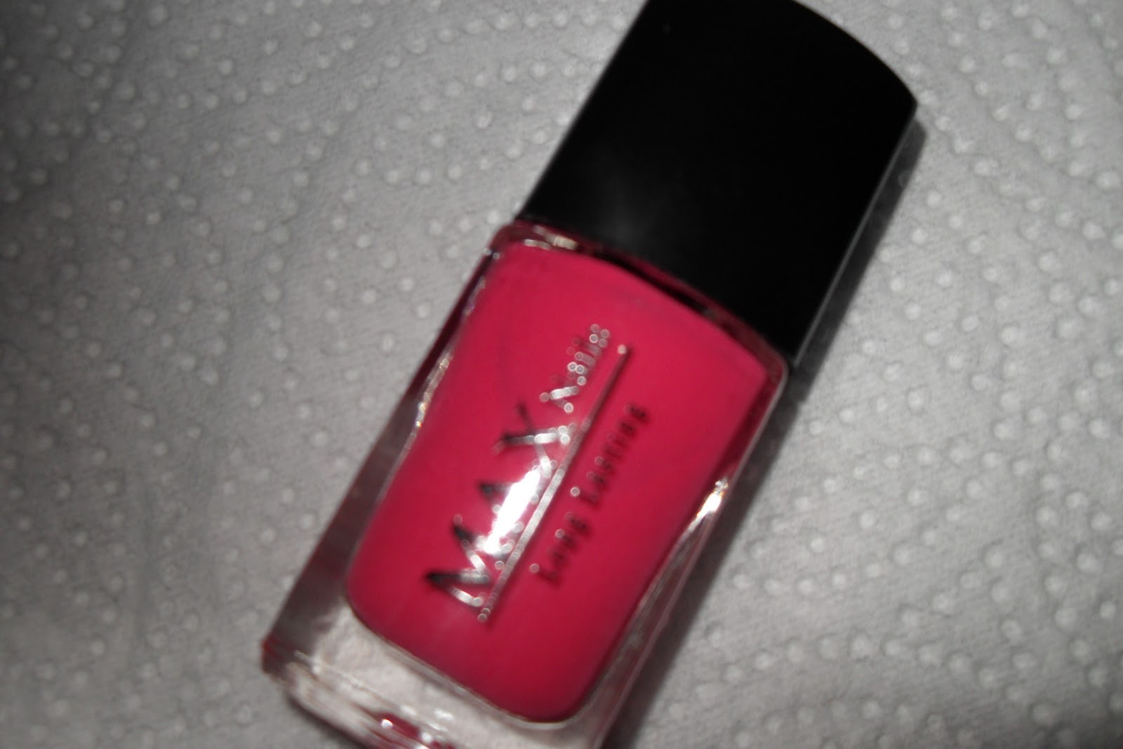 Beauty&Nails: Tested; Max Nails longlasting nailpolish van de Action.