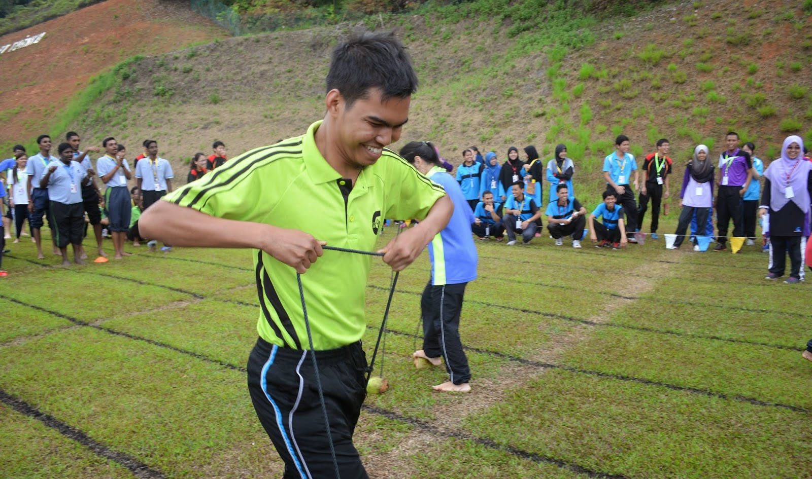 paanzainudin: KARNIVAL PERMAINAN TRADISIONAL