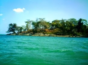 Pulau Datu Pantai Batakan - Kalsel | Balikpapan Pustaka