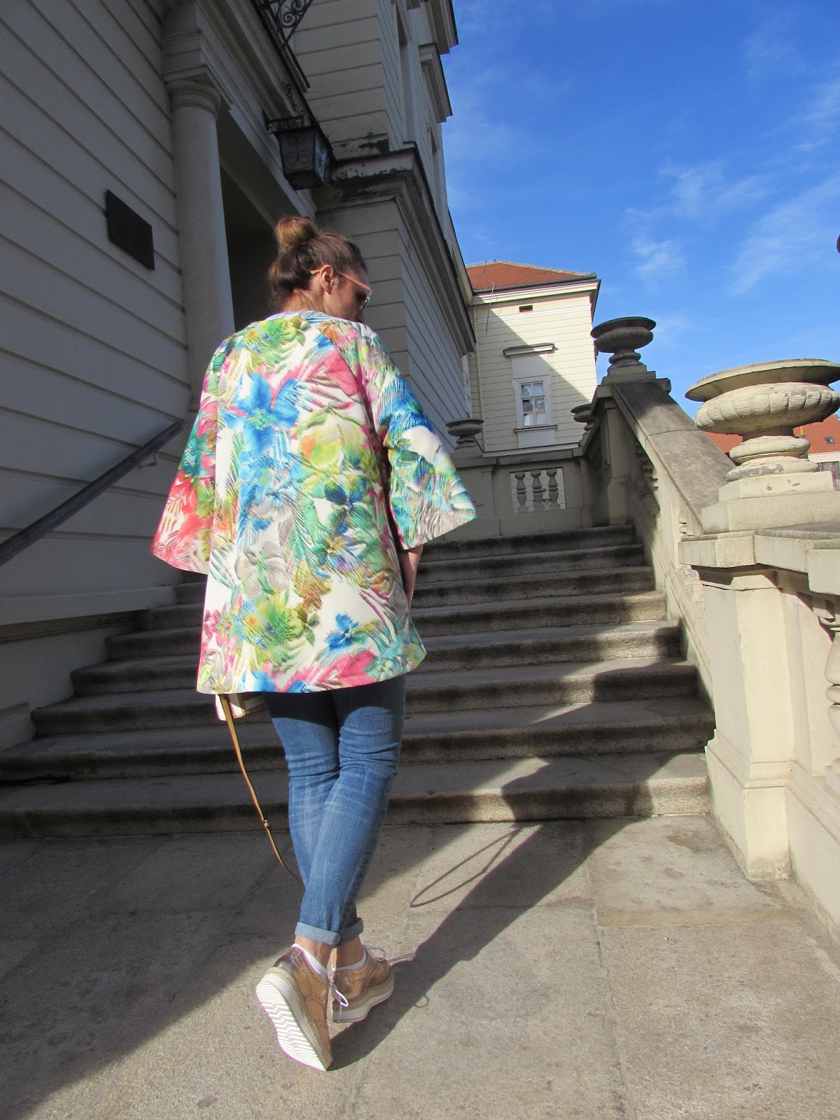 Sanjine krpice: Skubi dubi du mantil