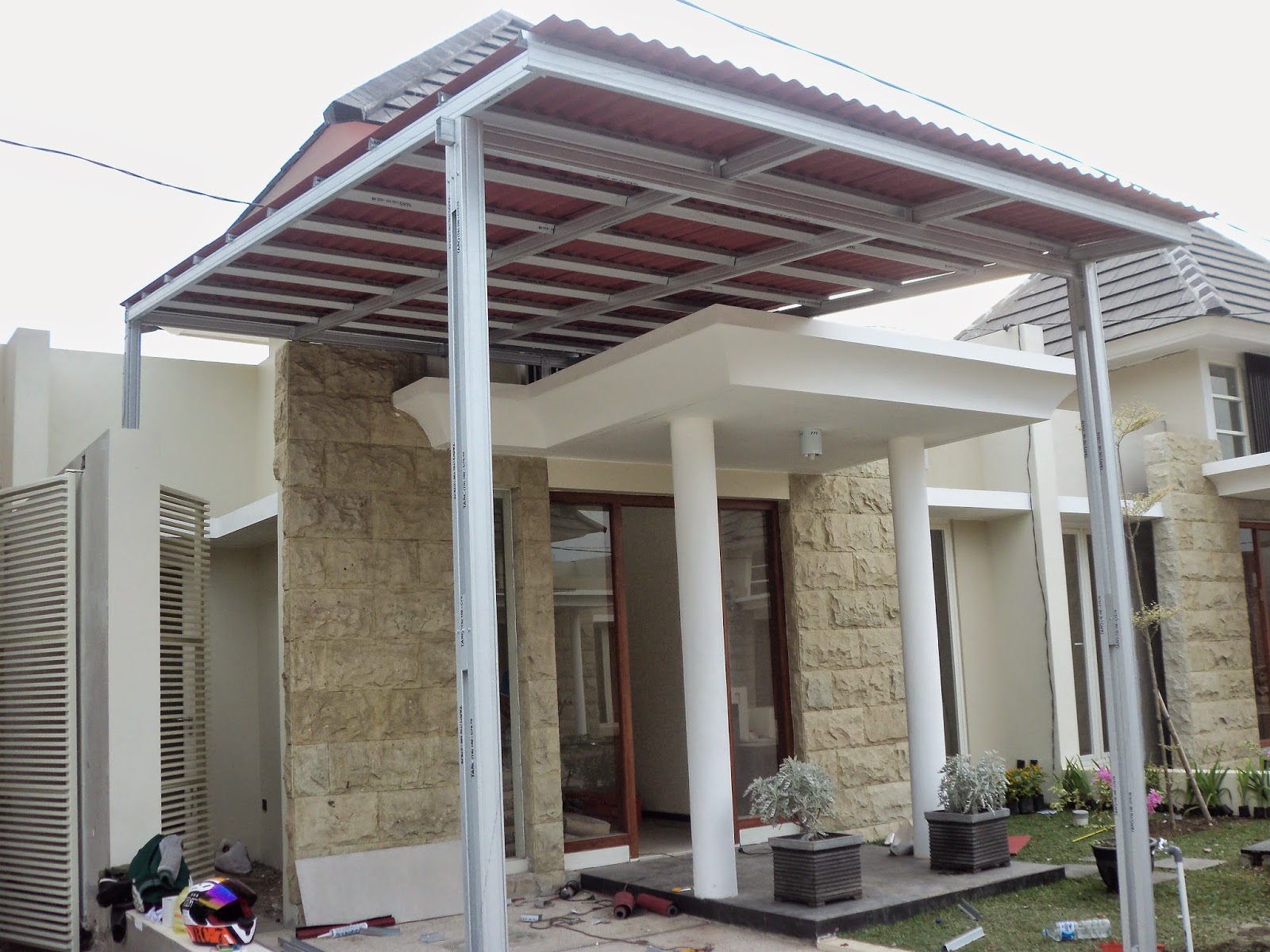 CONTOH HASIL PEMASANGAN CANOPY BAJA RINGAN