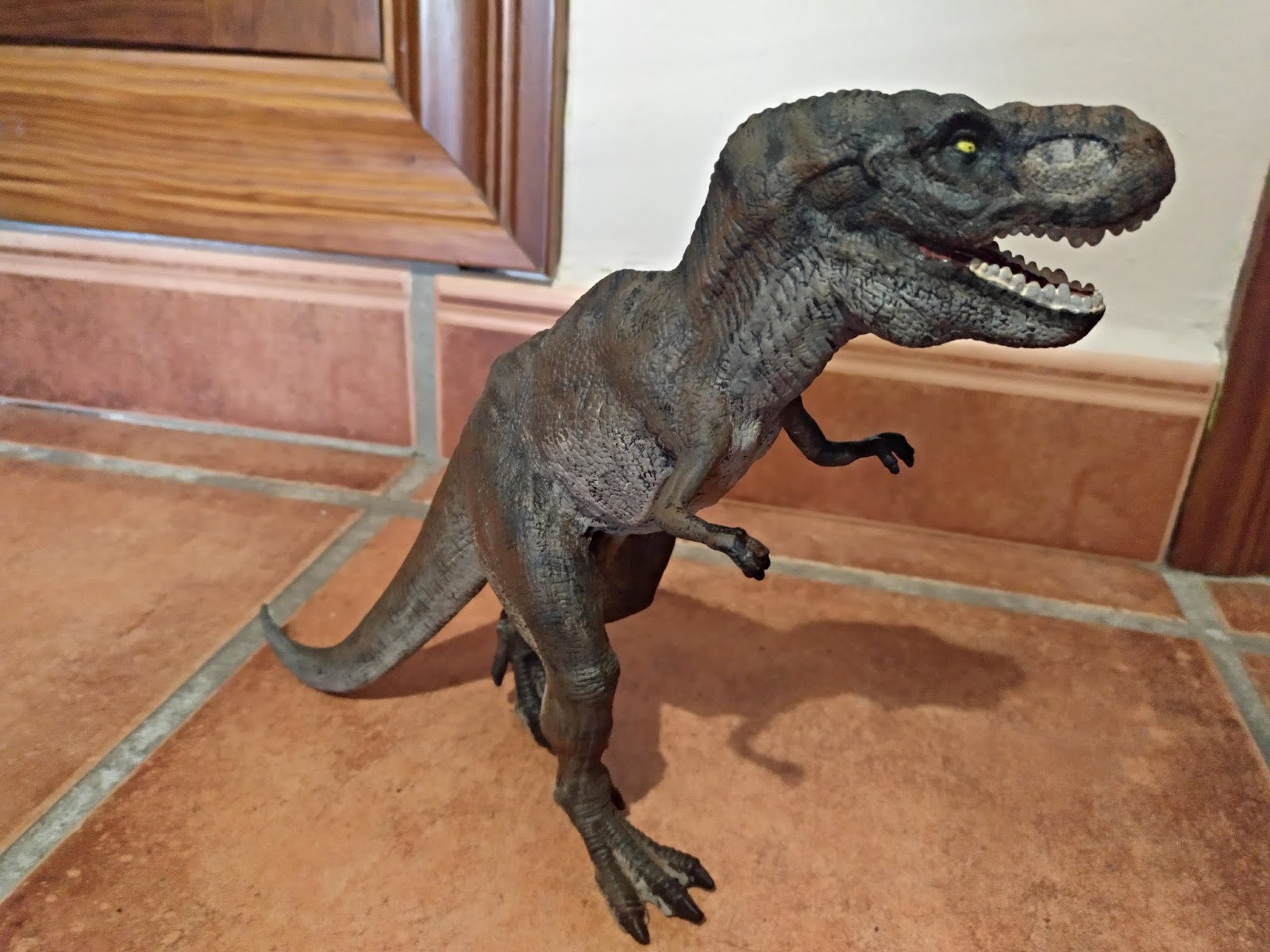 El Blog de Bahia: Repaint: T-Rex hembra "Doe" (The Lost World, Shcleich ...