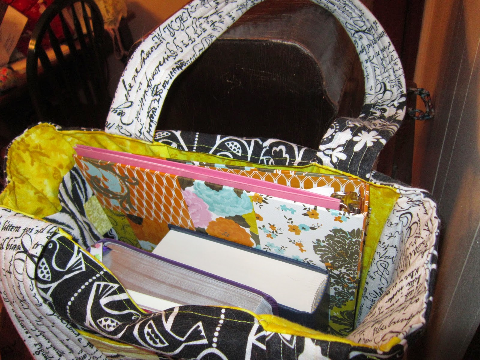 Missy's Homemaking Adventures: Bible Tote Bag