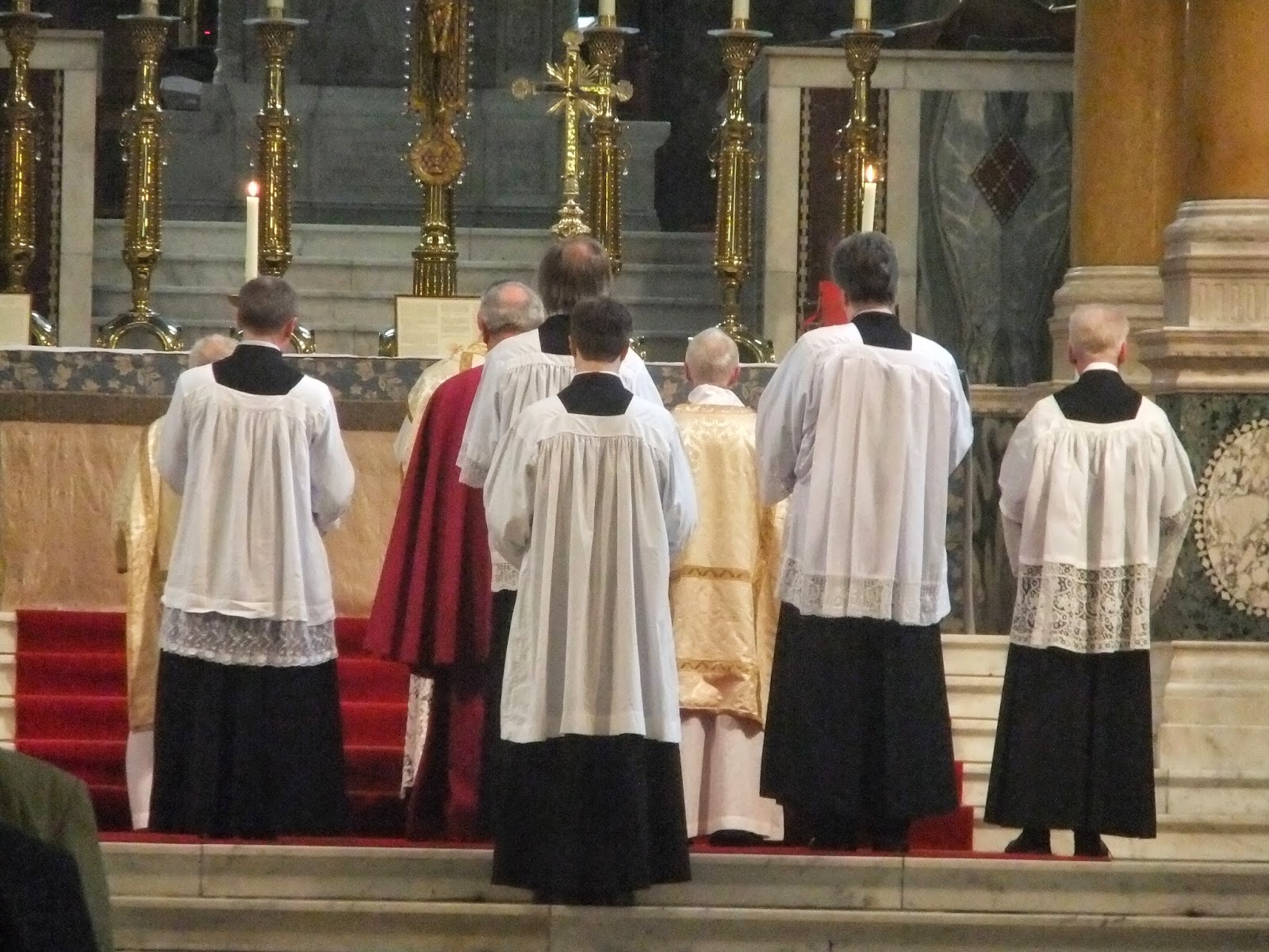 The Latin Mass : Pictures of the LMS High Mass held in Westminster ...