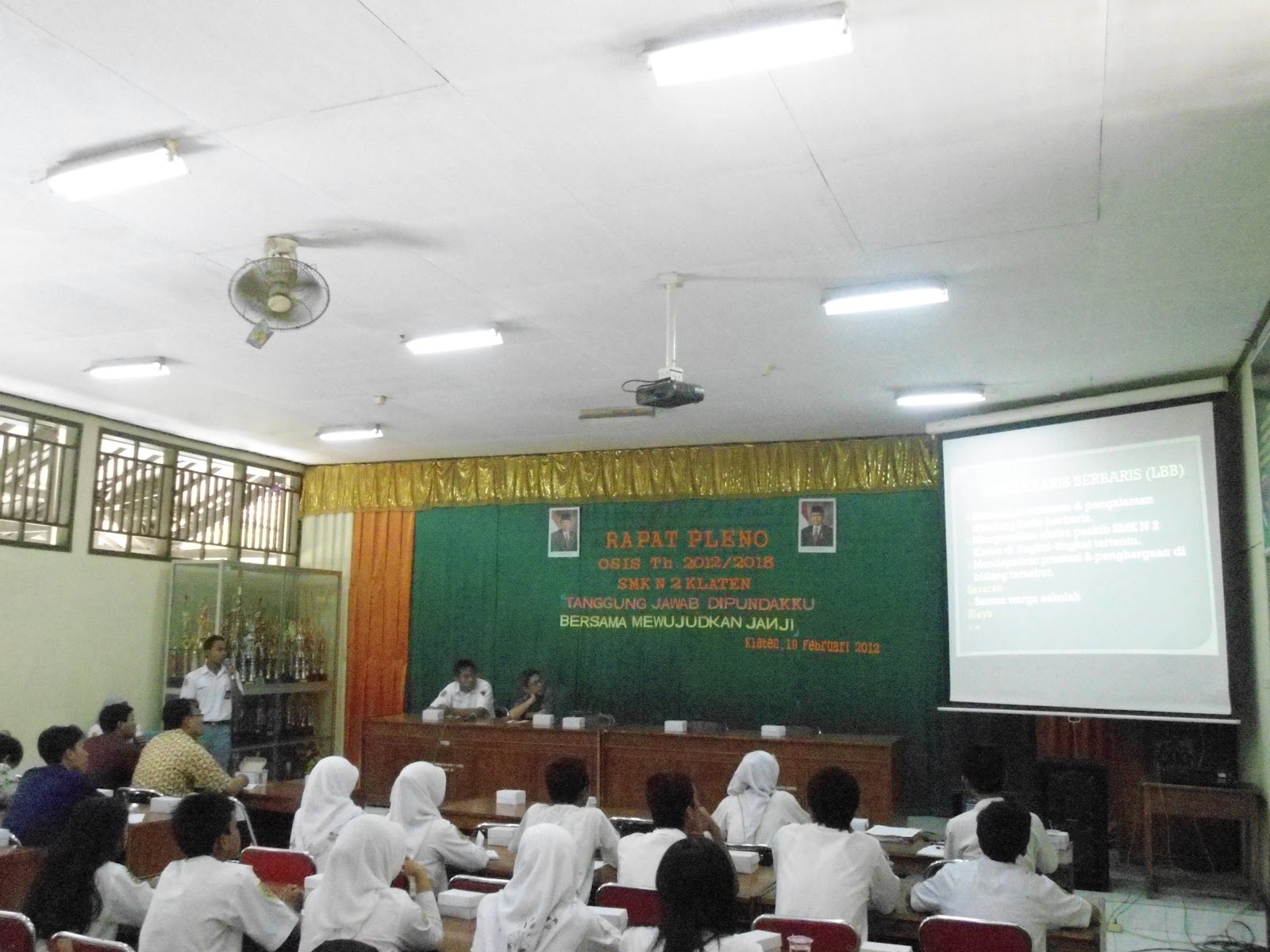 SMK NEGERI 2 KLATEN ( OSIS ): RAPAT PLENO OSIS SMKN 2 KLATEN