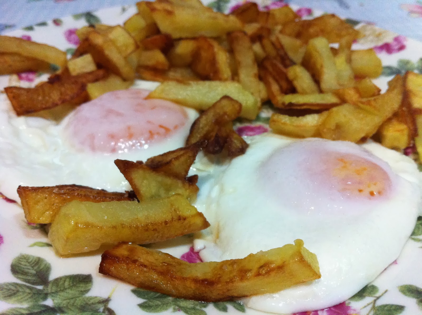 Recetillas Facilillas: Huevos fritos con patatas