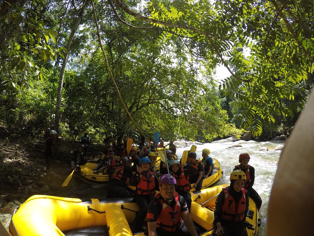 TRAVELOG: WATER RAFTING ULU SLIM, SLIM RIVER : Pengalaman meredah ...