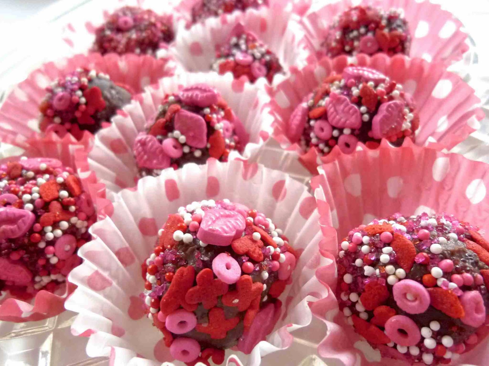 Chocolate Raspberry Truffles for Valentine's Day – Diary of a Mad Hausfrau