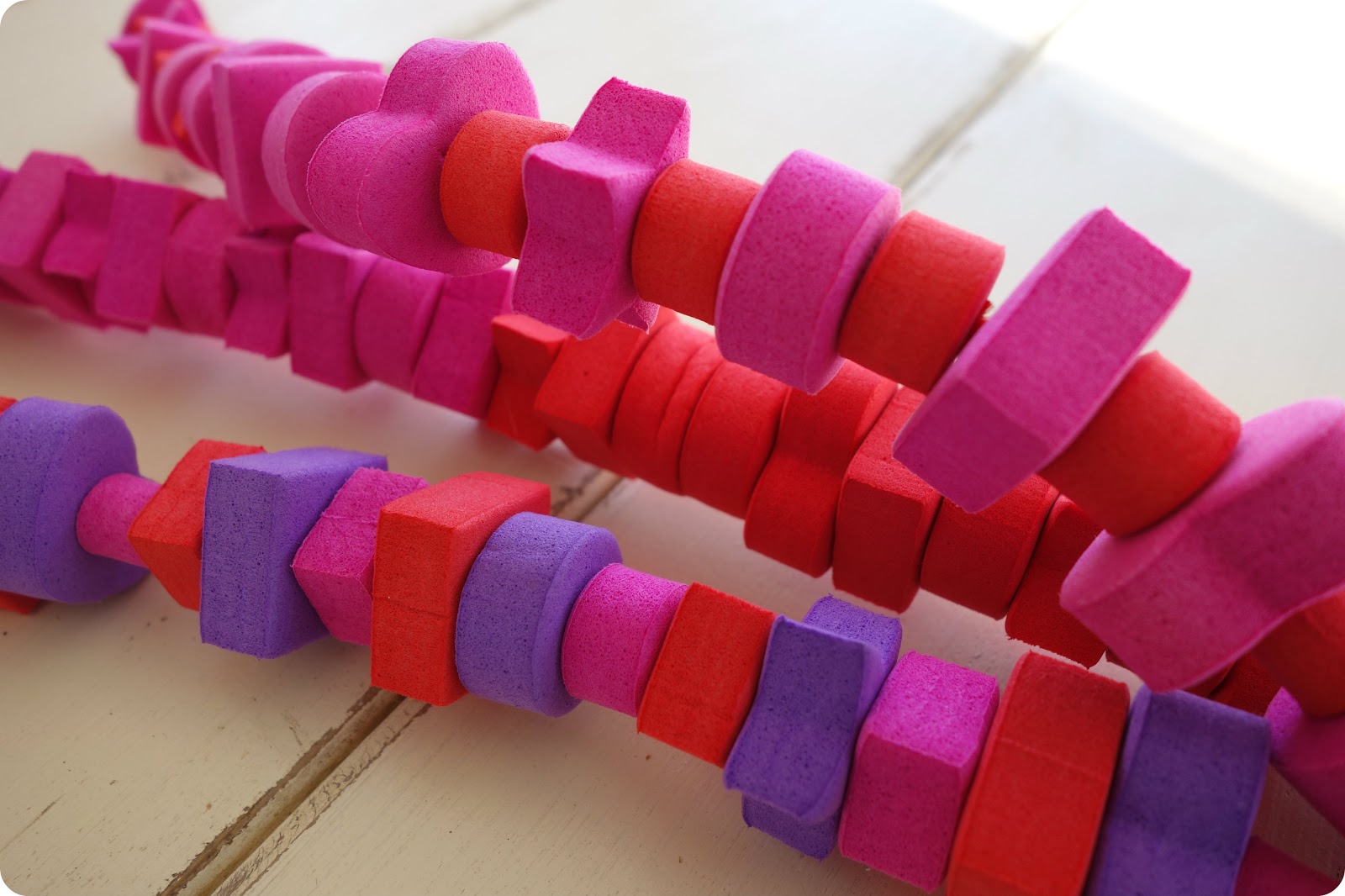 BLISSFUL ROOTS: Foam Beads & Pipe Cleaners