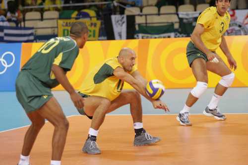 Asli Arek Voli: Posisi Postur Tubuh Yang Tepat Dalam Voli