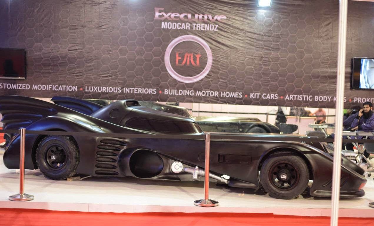 The Gear Shift: Batmobile Replica Based On Mercedes-Benz S-Class ...