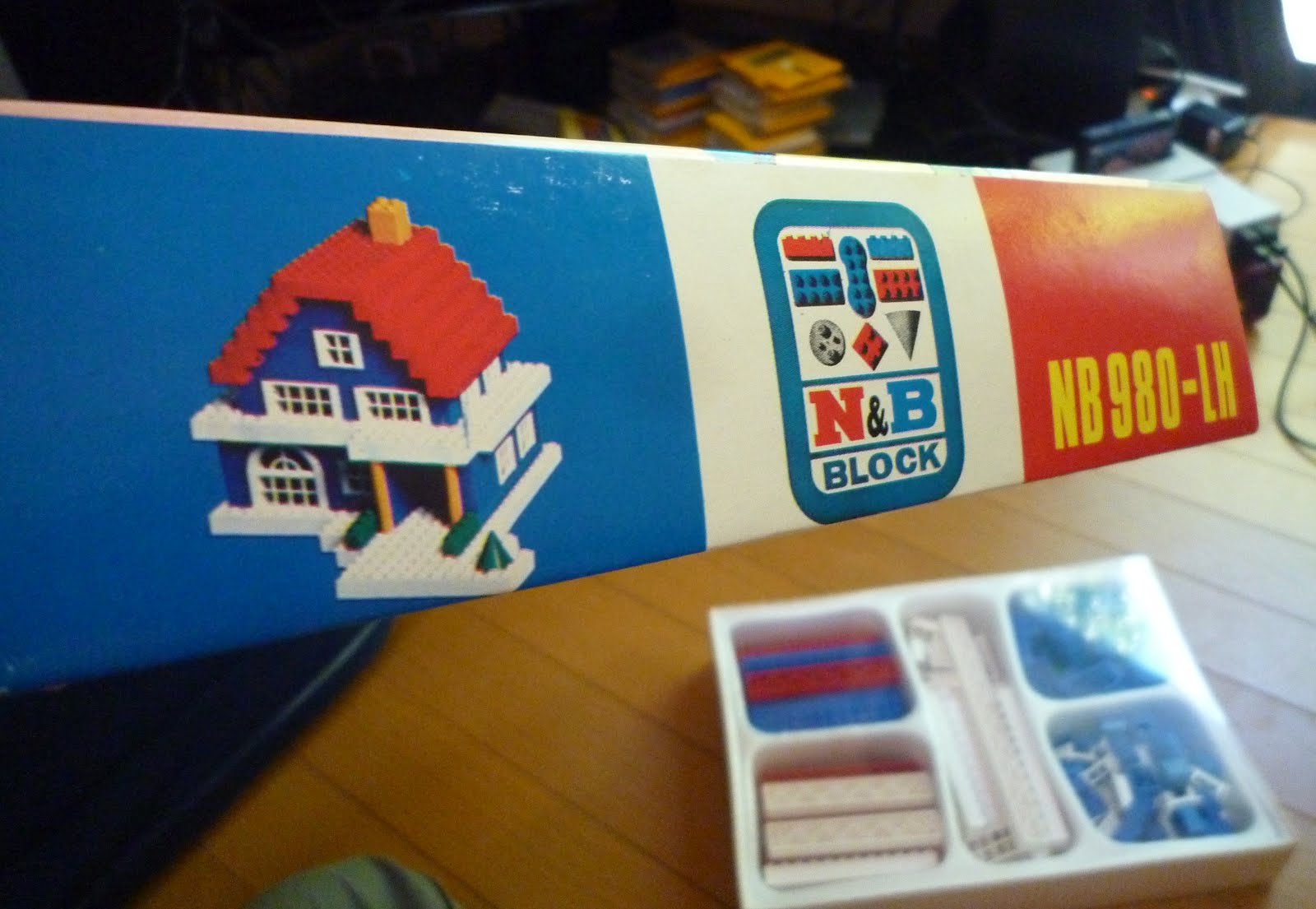 Famicomblog: My New Holy Grail: 1968 Nintendo N&B Block Leisure House