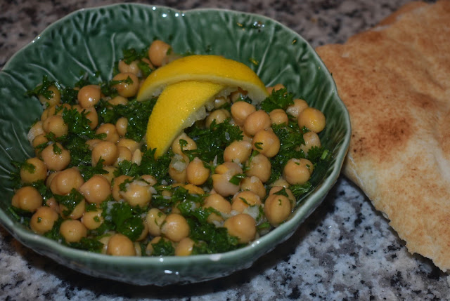 BALILA (WARM CHICKPEA SALAD) RECIPE | LEBANESE RECIPES