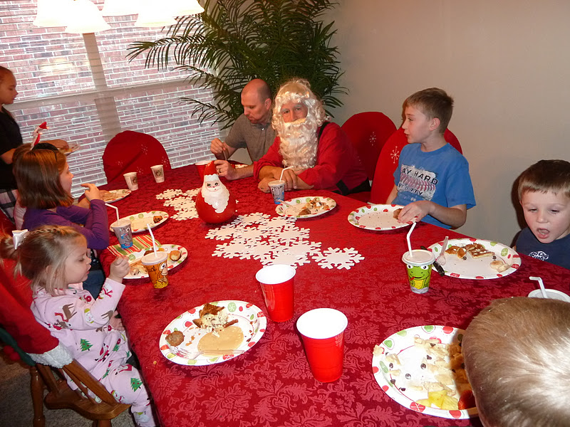 Sometimes Creative: Breakfast With Santa Party
