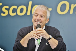 Pedagogia do Saber: PHILIPPE PERRENOUD