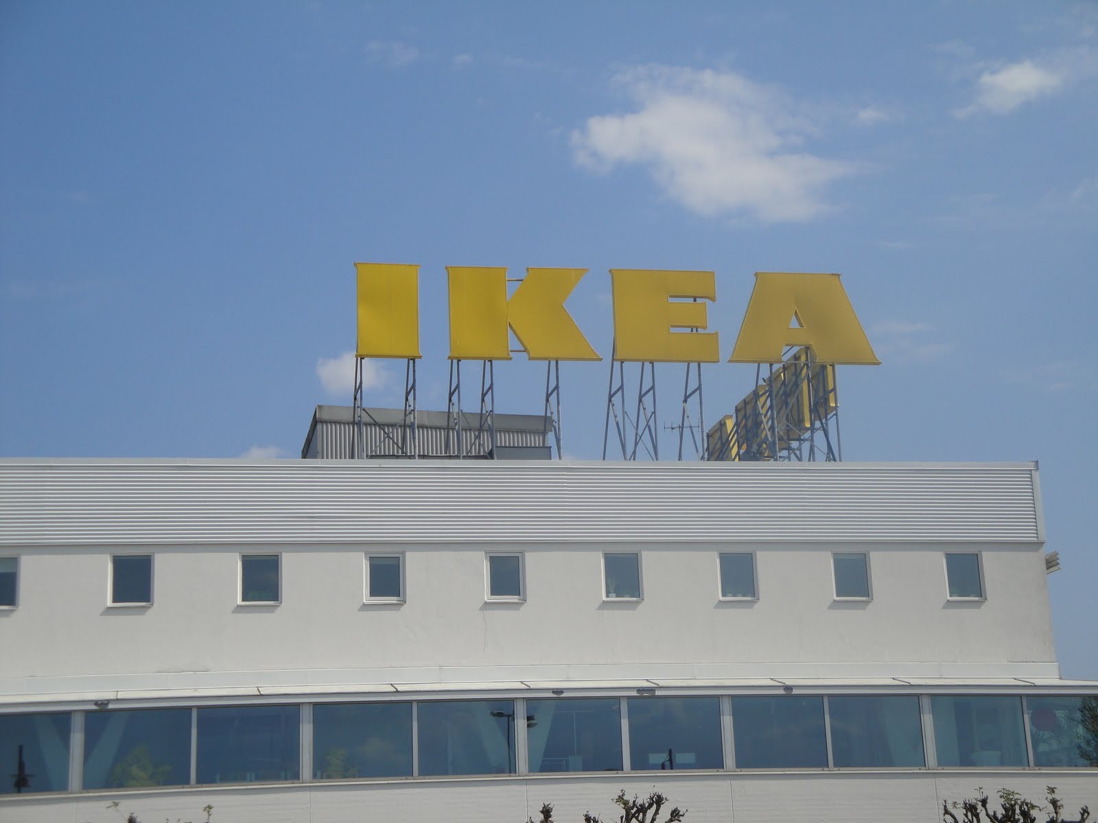 Ett liv pågår: Ingvar kamprad Elmtaryd Agunnaryd.