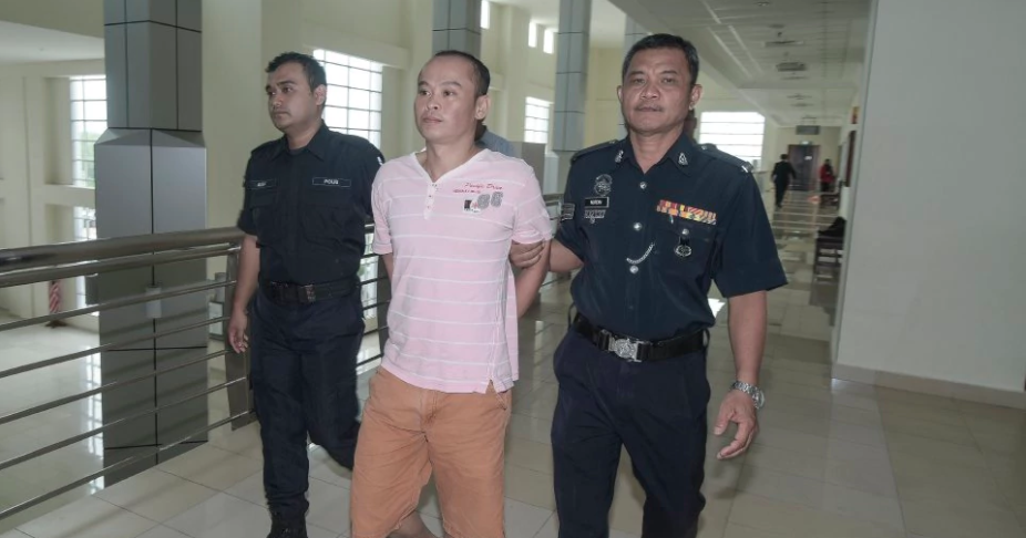 Dituduh Sebat Jiran Dengan Rotan Kayu - NORTH BORNEO BLOG