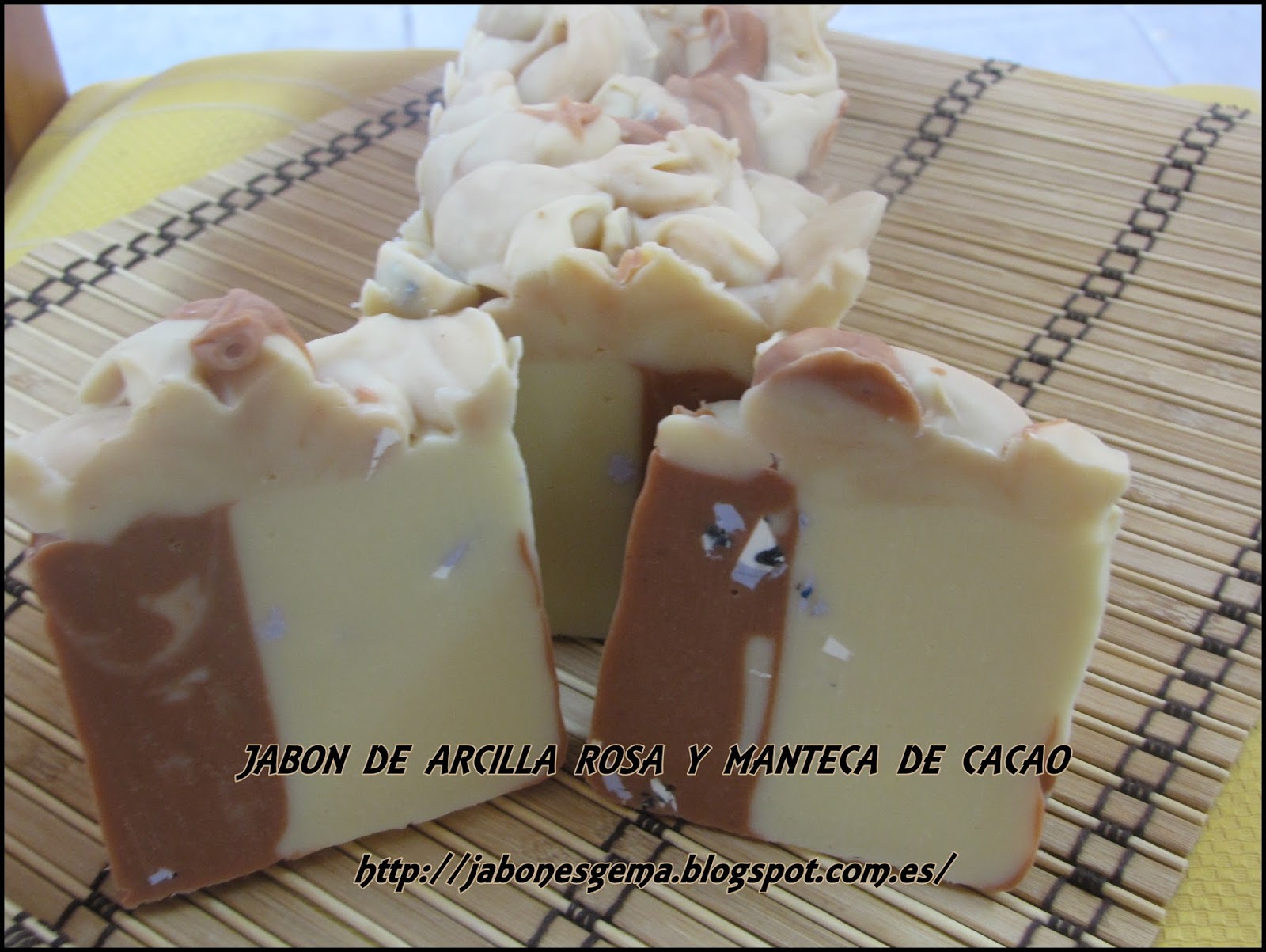 Cosmètica Natural Gema: JABON DE ARCILLA ROSA Y MANTECA DE CACAO