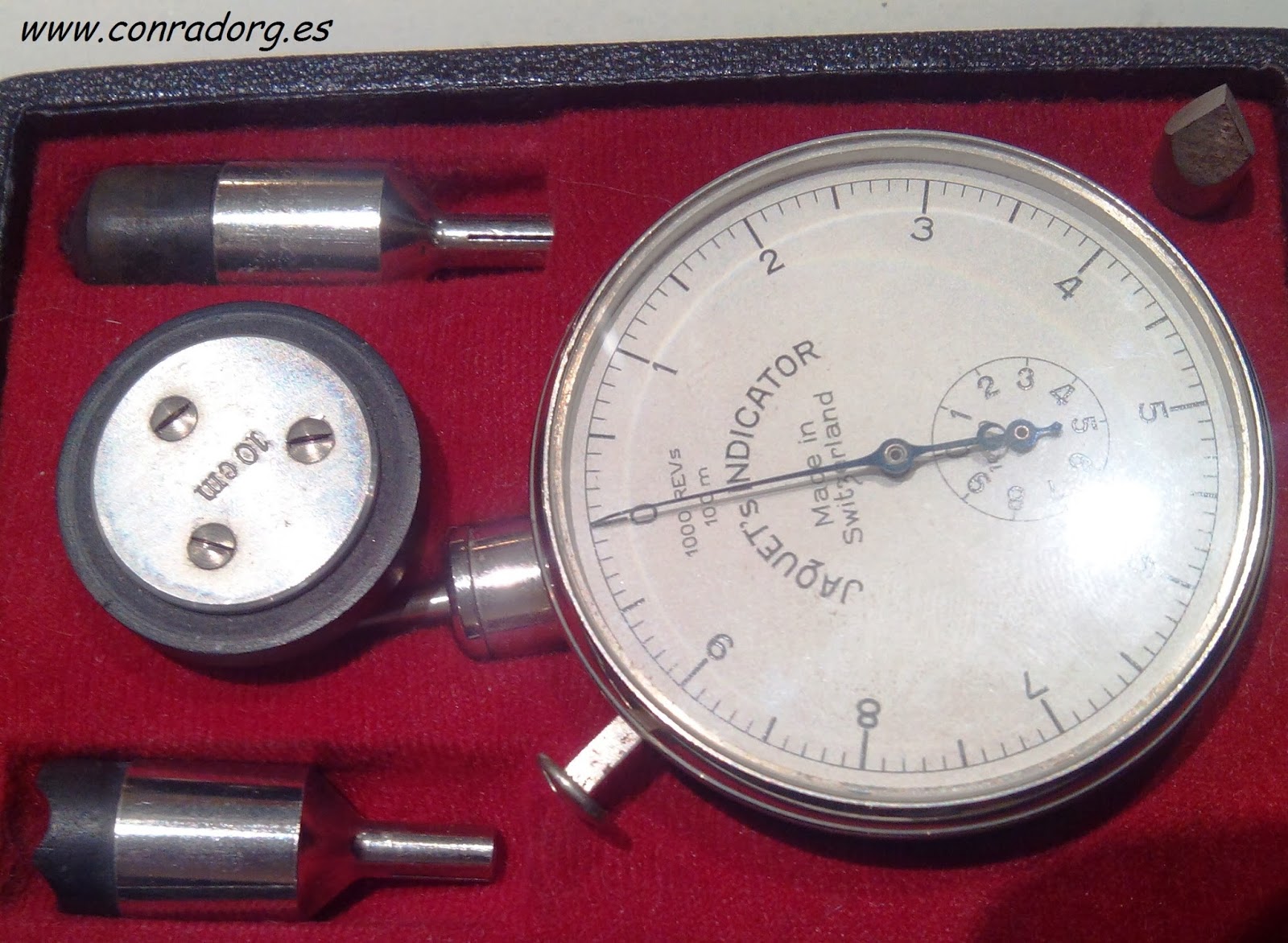 Aparatos técnicos e instrumentación: TACÓMETRO ANALÓGICO