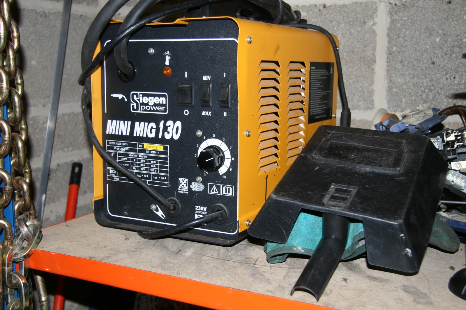 Defender 110 3.5L V8 1991: Welding Practice.