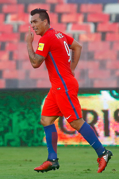 Partidos de la Roja: Esteban Paredes