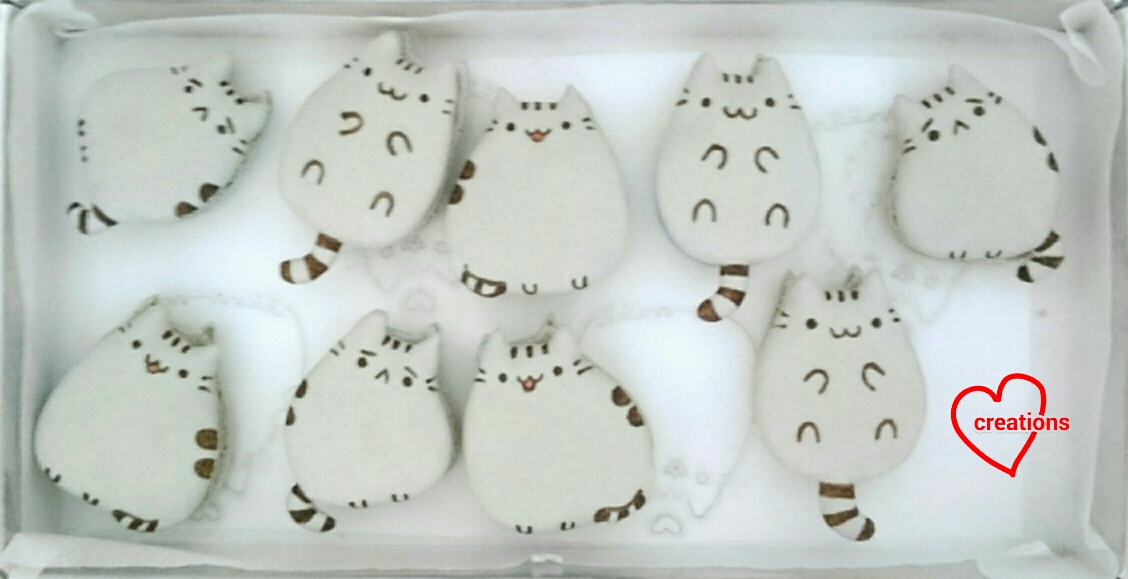 Loving Creations for You: Pusheen Earl Grey Macarons