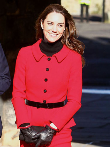 Moody Maria: Fashionable at Work this Summer with Modest Clothing