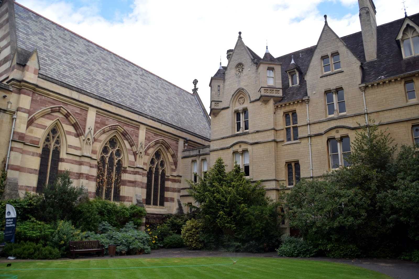 Enjoy your time with beautiful places: Balliol College in Oxford