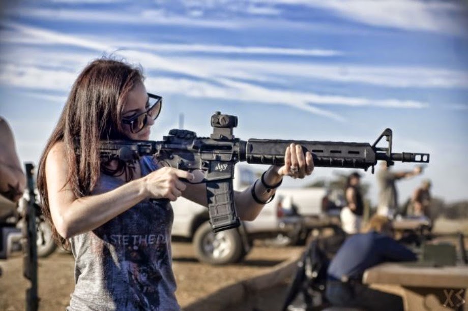 Girls With Gun - allpic