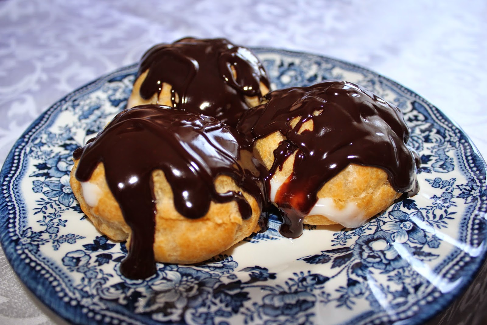 SERHİRA..: PROFİTEROL YAPIMI