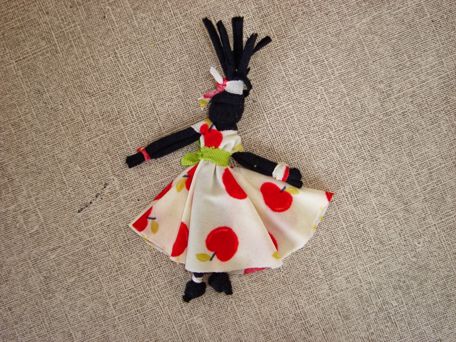 Ângela Hofmann: ABAYOMI: Encontro Feliz