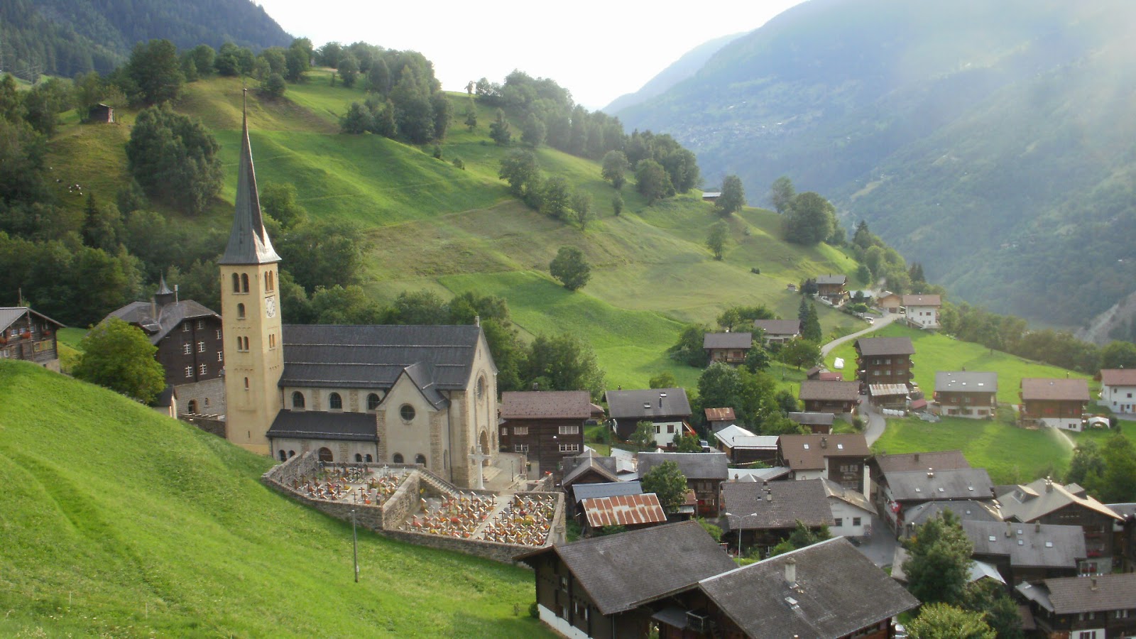 EXCURSII CU BICICLETA: Elvetia