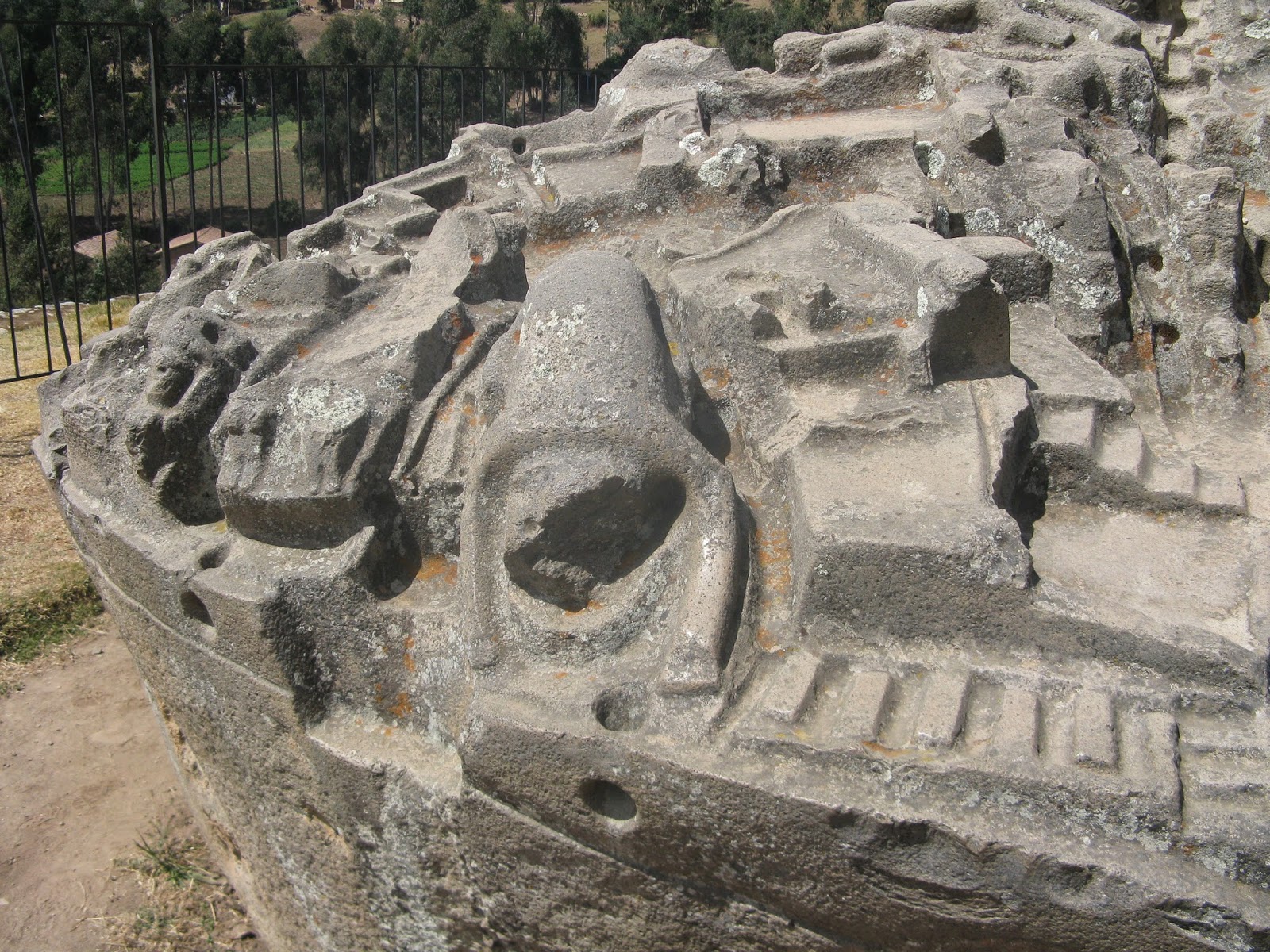 Recuerdos de mis viajes: LA PIEDRA DE SAYWITE: UNA INCOGNITA