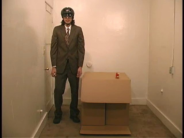 THE ADRIAN QUIHUIS EXPERIENCE: The Greatest Cardboard Box Magic Trick Ever!