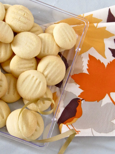 Plateful: Melting Moments — dainty eggless cookies