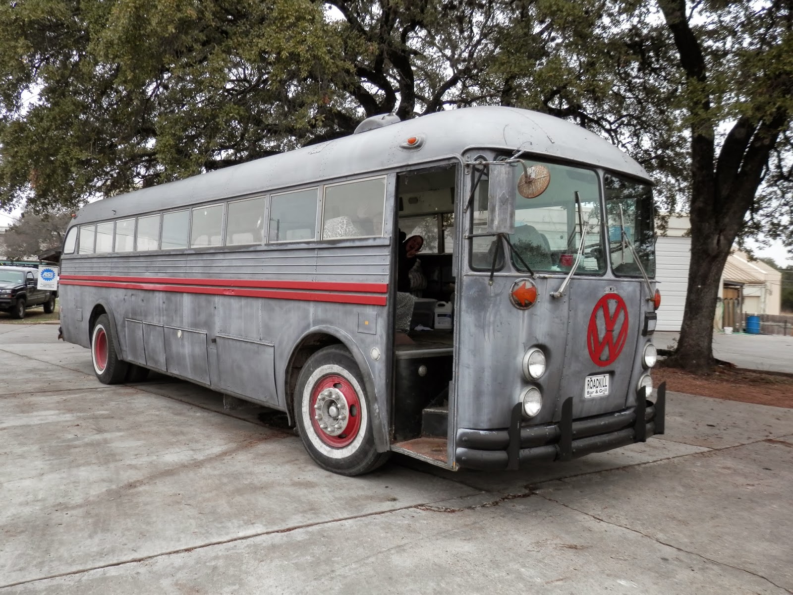 Shifting Gears: Random Car Wednesday: Crown Supercoach