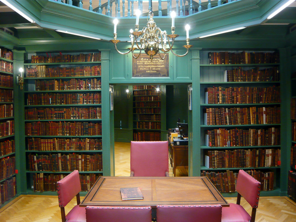 Lisa's World: Biblioteca Ets Haim The world's oldest Jewish library was ...