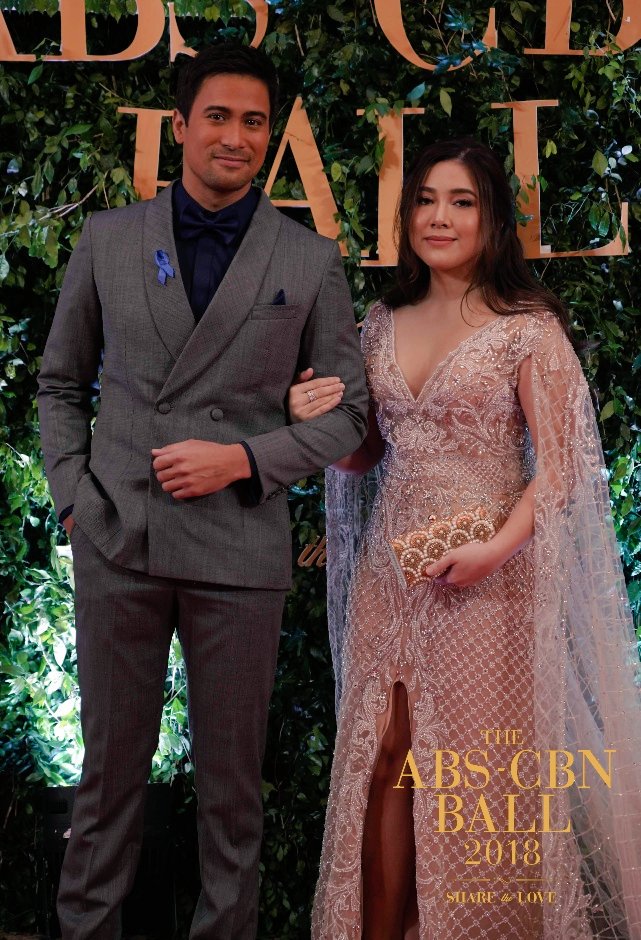 IN PHOTOS: Kapamilya stars, loveteams dazzle at ABS-CBN Ball 2018
