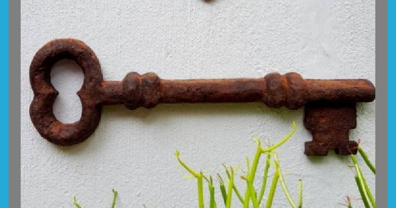 DIY And Household Tips: GIANT Faux Metal Skeleton Key