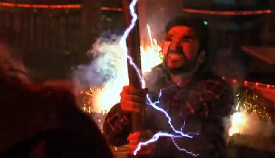 The Bloody Pit of Horror: Santa's Slay (2005)