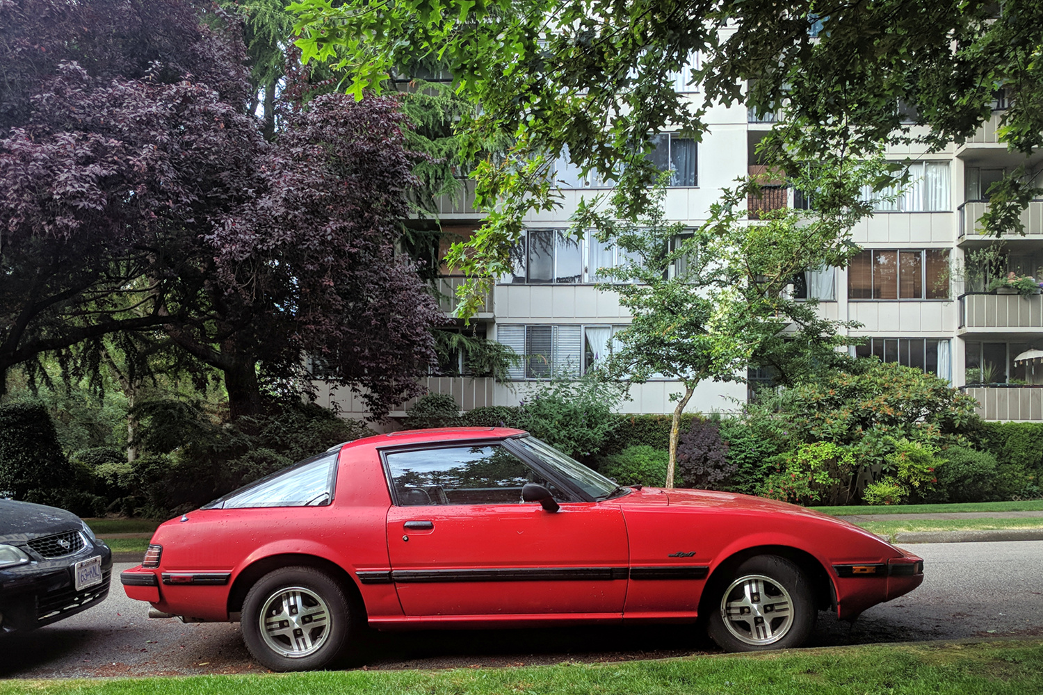 Old Parked Cars Vancouver: 1983 Mazda RX-7 GSL