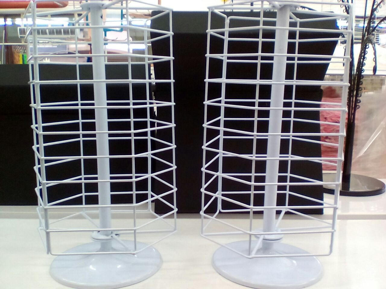 REMY KL - RAK RACK DISPLAY: Rak Besi Gantung (RM65)