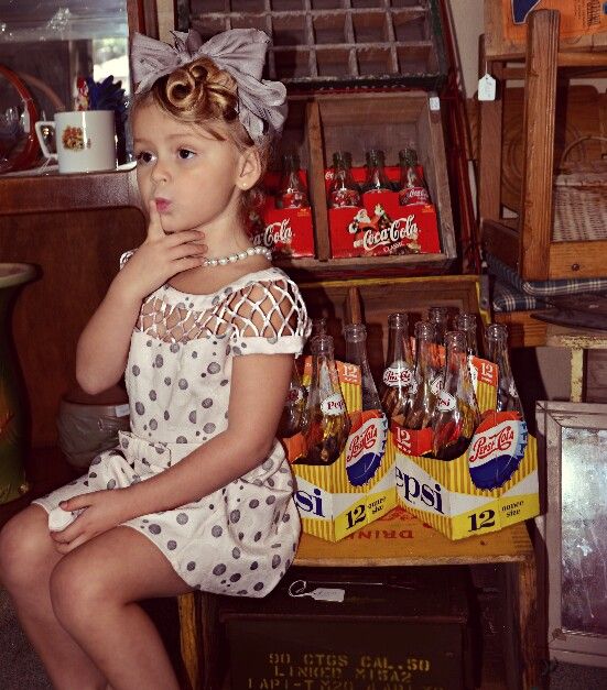 Child Pinup - Play1pinup