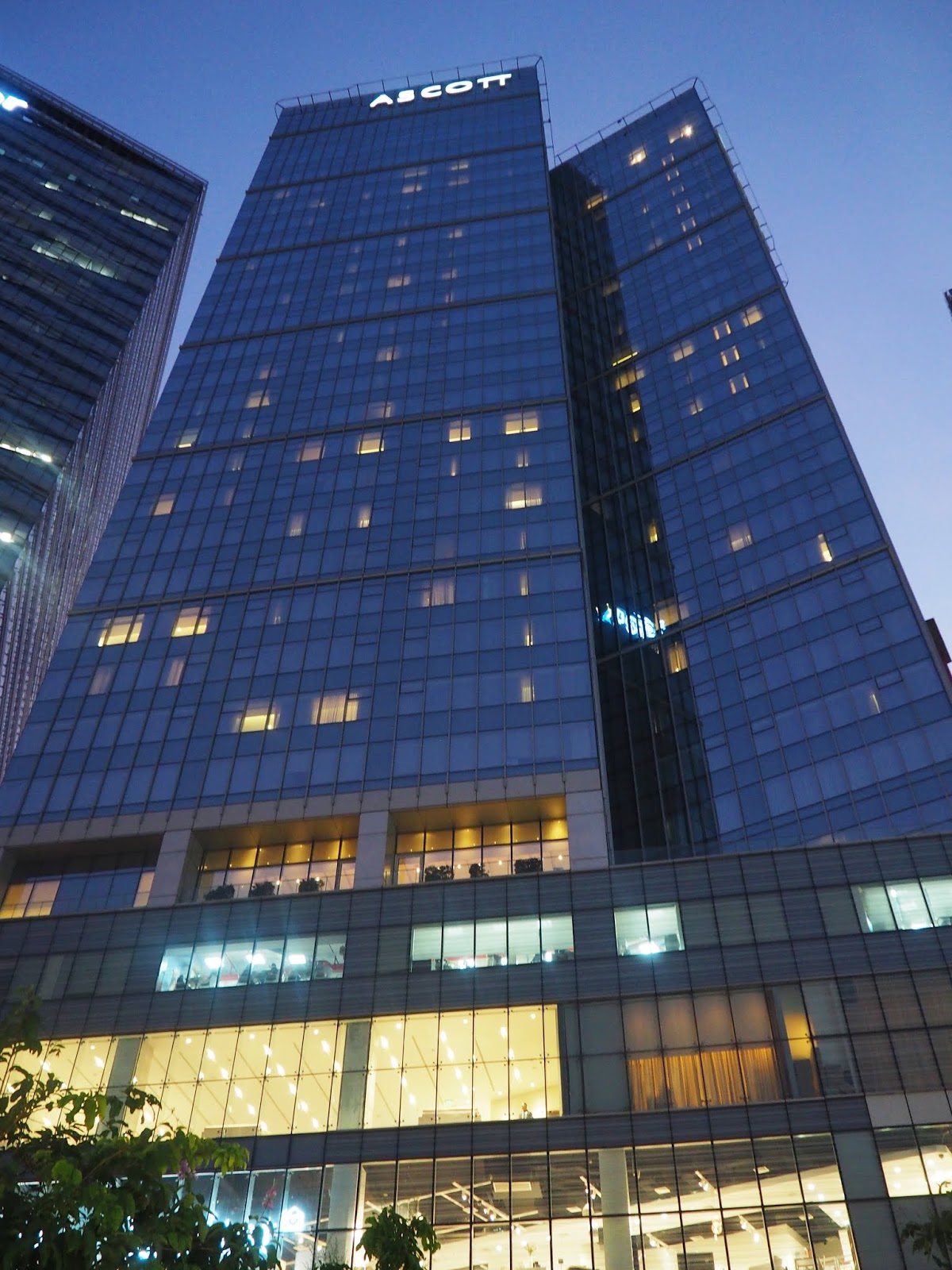 VinaTraveler's Blog: "Ascott BGC Manila", The Most Amazing Luxury ...