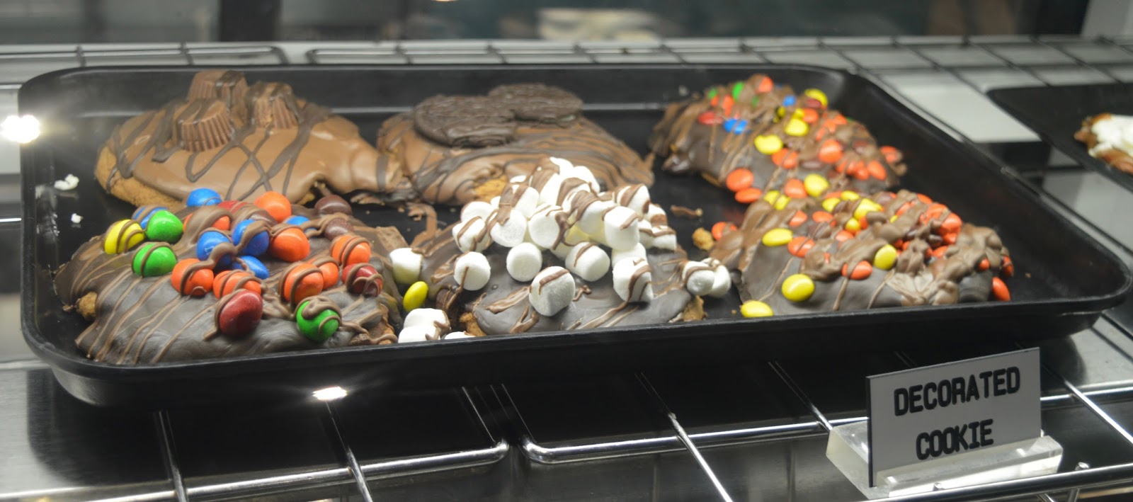 I never expected theme park food to be this good | Big Stevie Cool