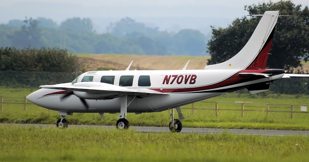 Aircraft Wing Configuration- Mid wing Aircraft - Aircraft Nerds